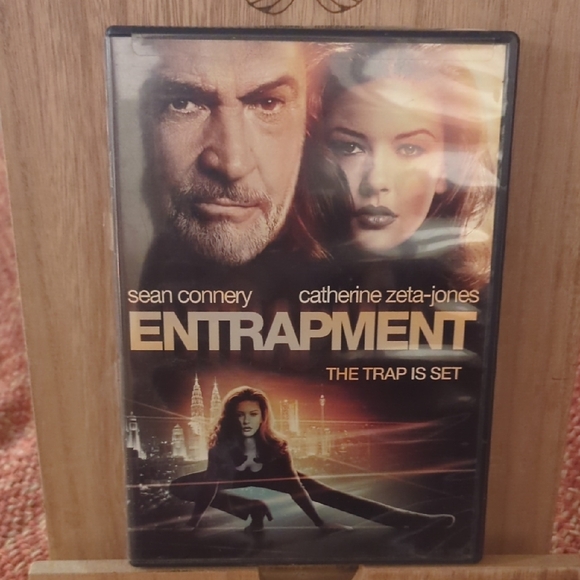 20th Century Studios | Media | Entrapment Dvd Sean Connery Catherine ...